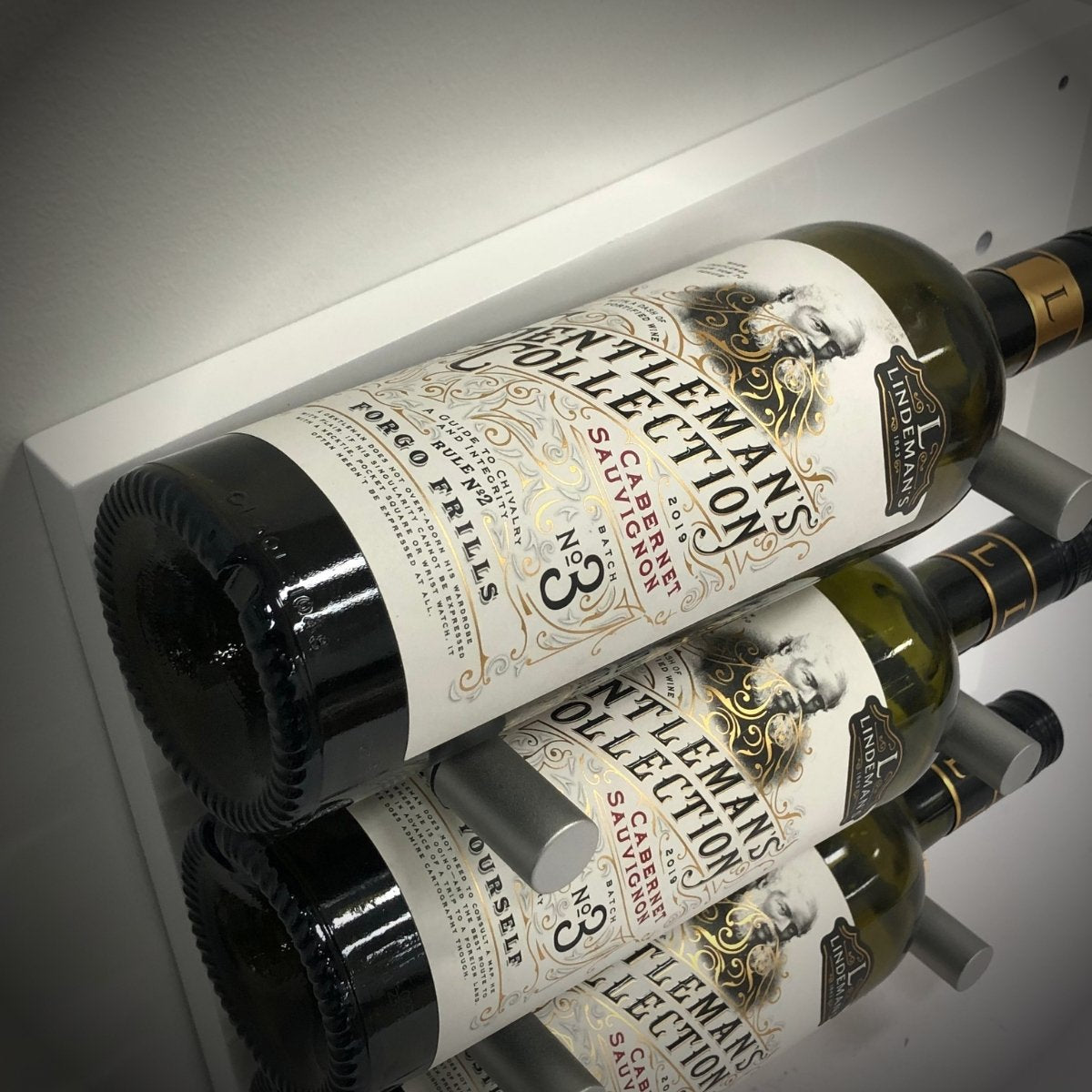 Kings Bottle Wall Mounted Wine Peg Set | 1-Bottle Label-Forward Displa